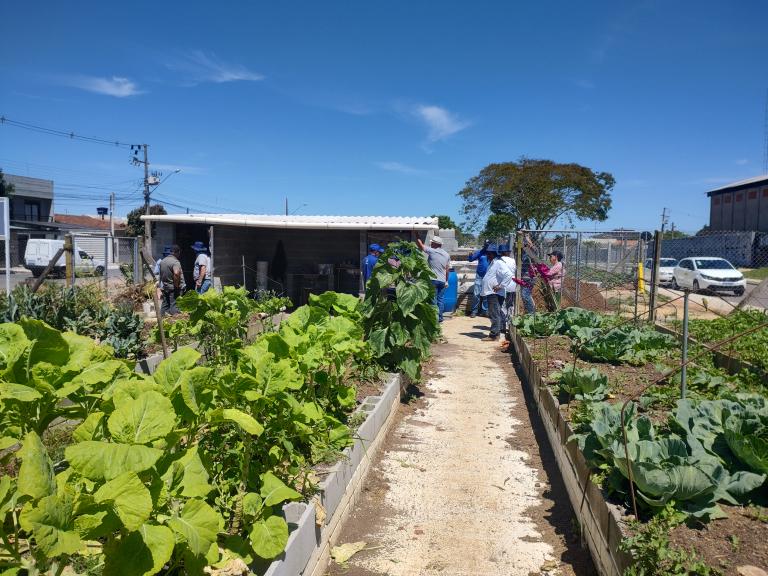 Sanepar realiza oficinas de compostagem e cisternas em uma das maiores ...